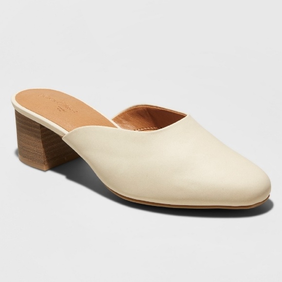 Universal Thread | Shoes | Universal Thread Bone Mules | Poshmark